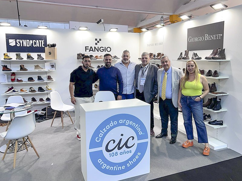 Volvieron calzados argentinos a feria internacional - SERMA.NET